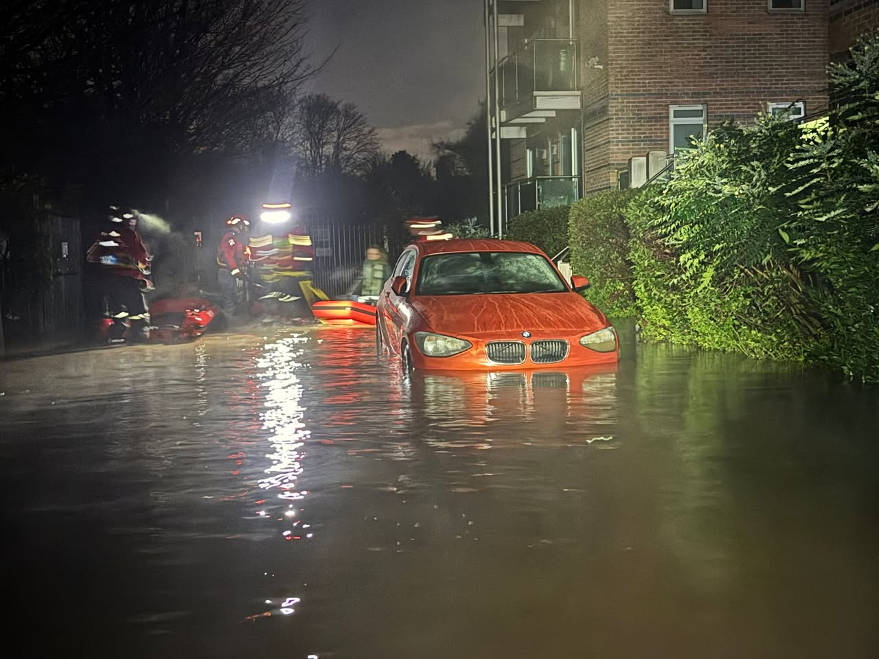 Bolton Mountain Rescue Team attend huge flood response in Stockport ...